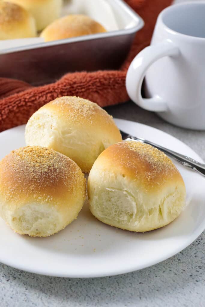 Pandesal (Filipino Bread Rolls): Step By Step Guide To Perfectly Fluffy ...