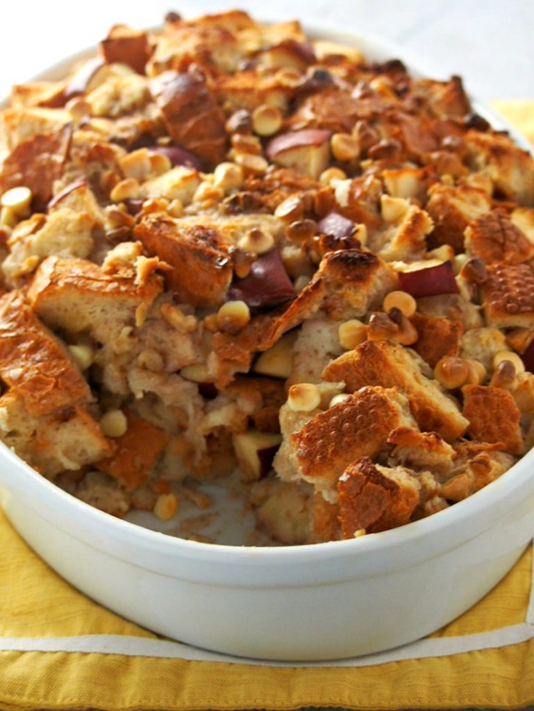 Cinnamon Apple Bread Pudding | Woman Scribbles