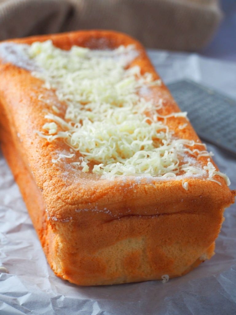 Taisan (Filipino Chiffon Cake) | Woman Scribbles
