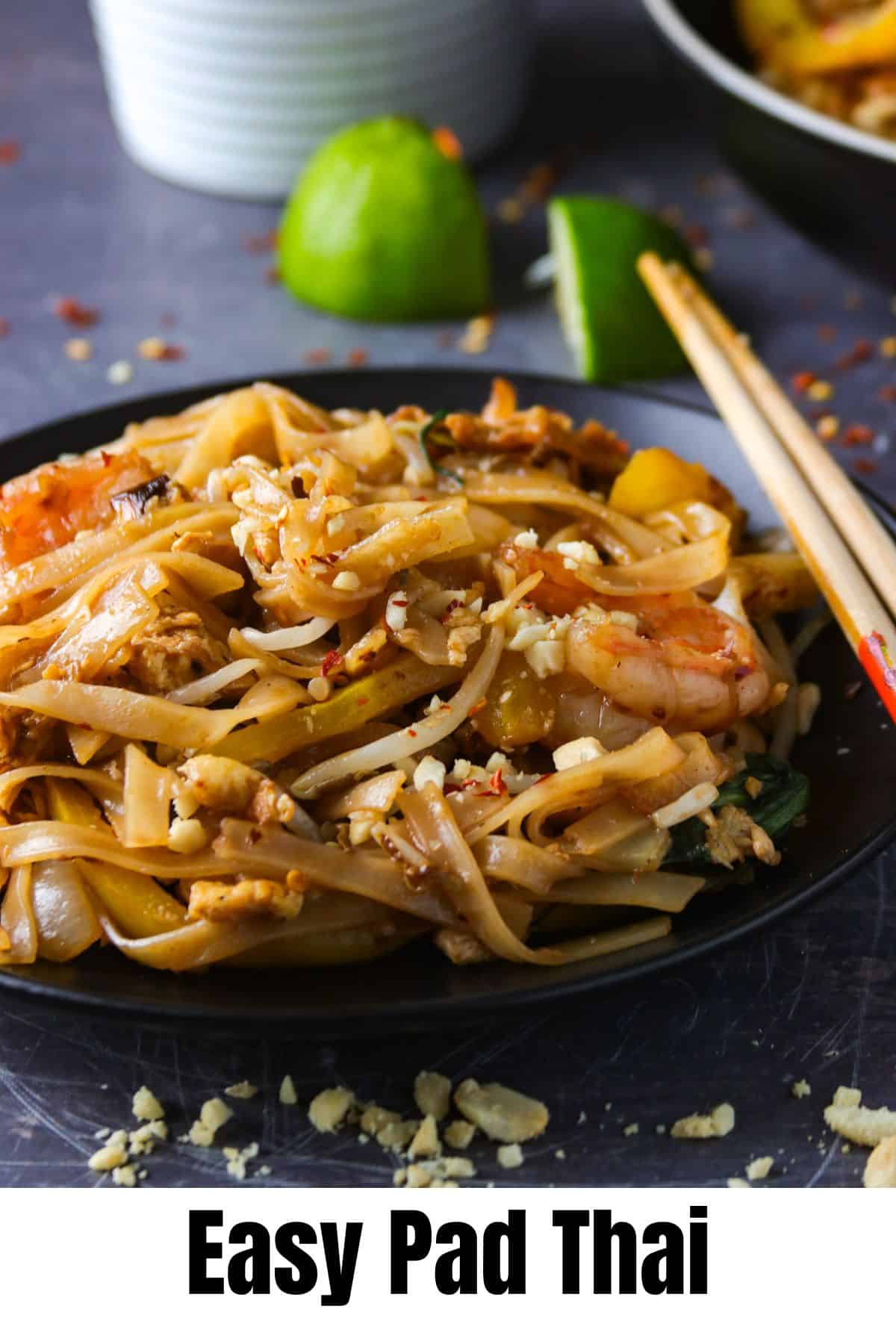 Easy Pad Thai Recipe (With Shrimp) | Woman Scribbles